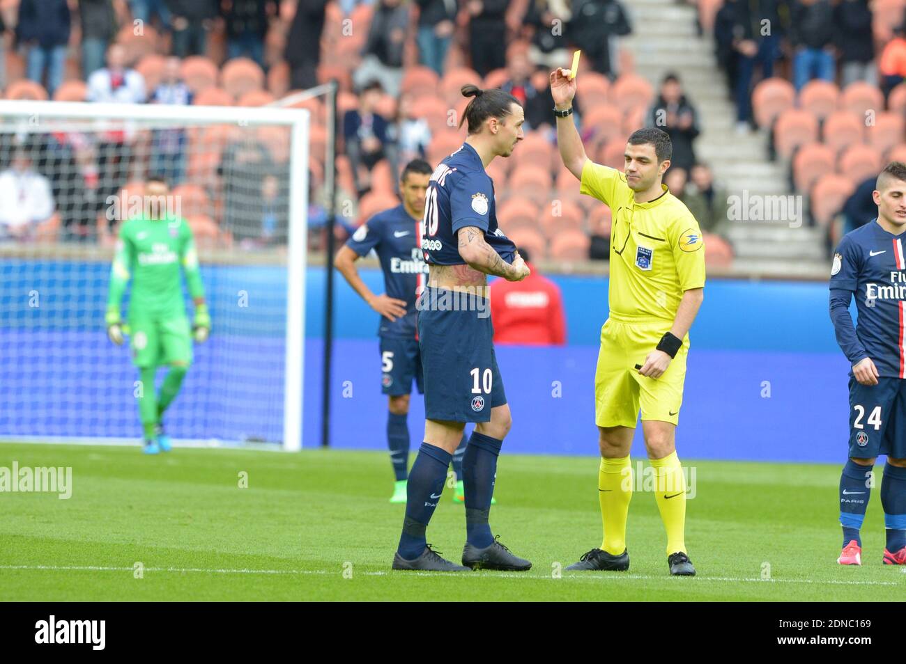 PSG's Zlatan Ibrahimovic showing his new tattoos after scoring the 1-0 ...
