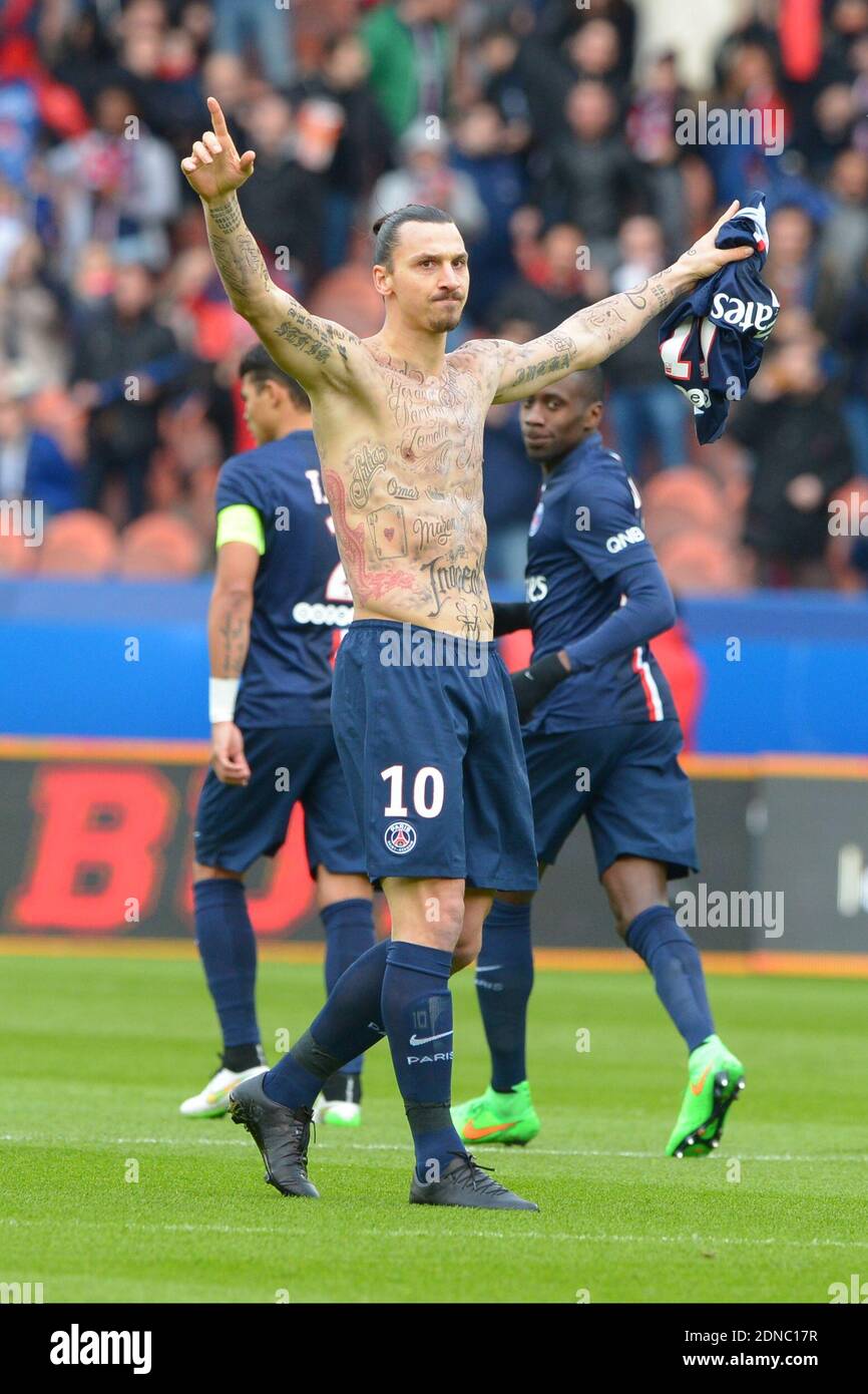 PSG's Zlatan Ibrahimovic showing his new tattoos after scoring the 1-0 ...