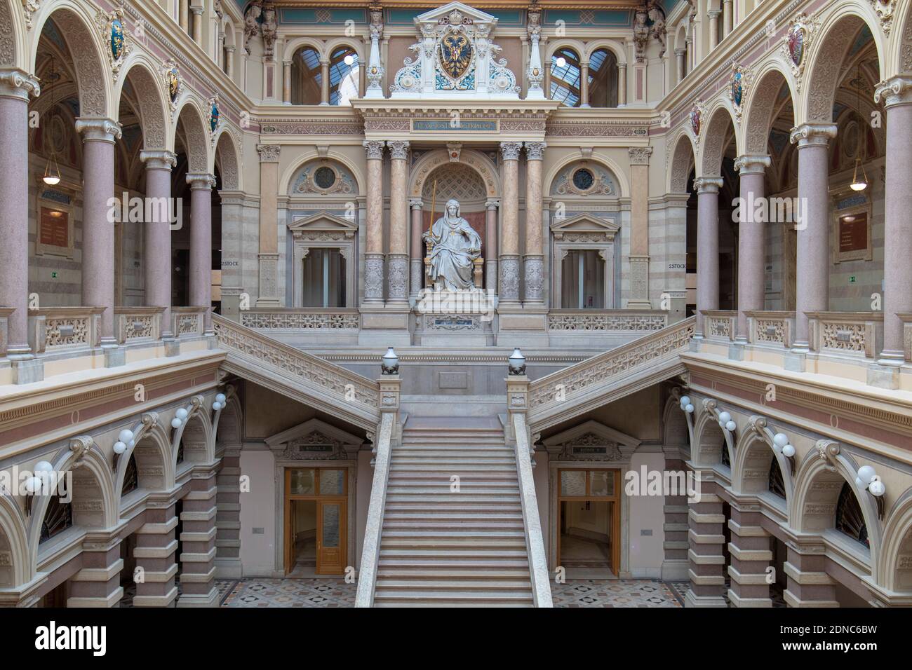 Supreme court of austria hi-res stock photography and images - Alamy