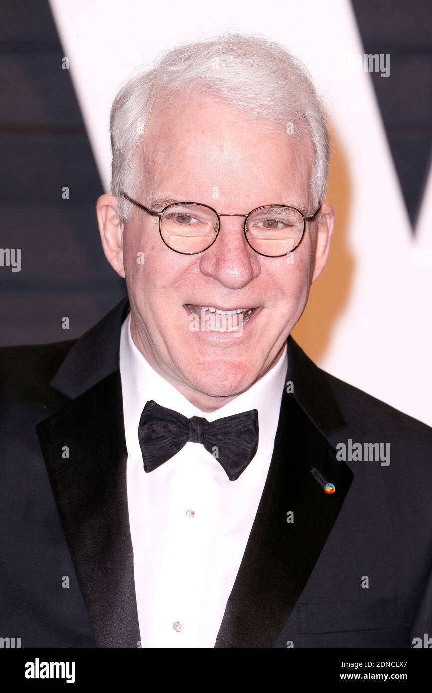 Steve Martin attends the 2015 Vanity Fair Oscar Party hosted by Graydon ...