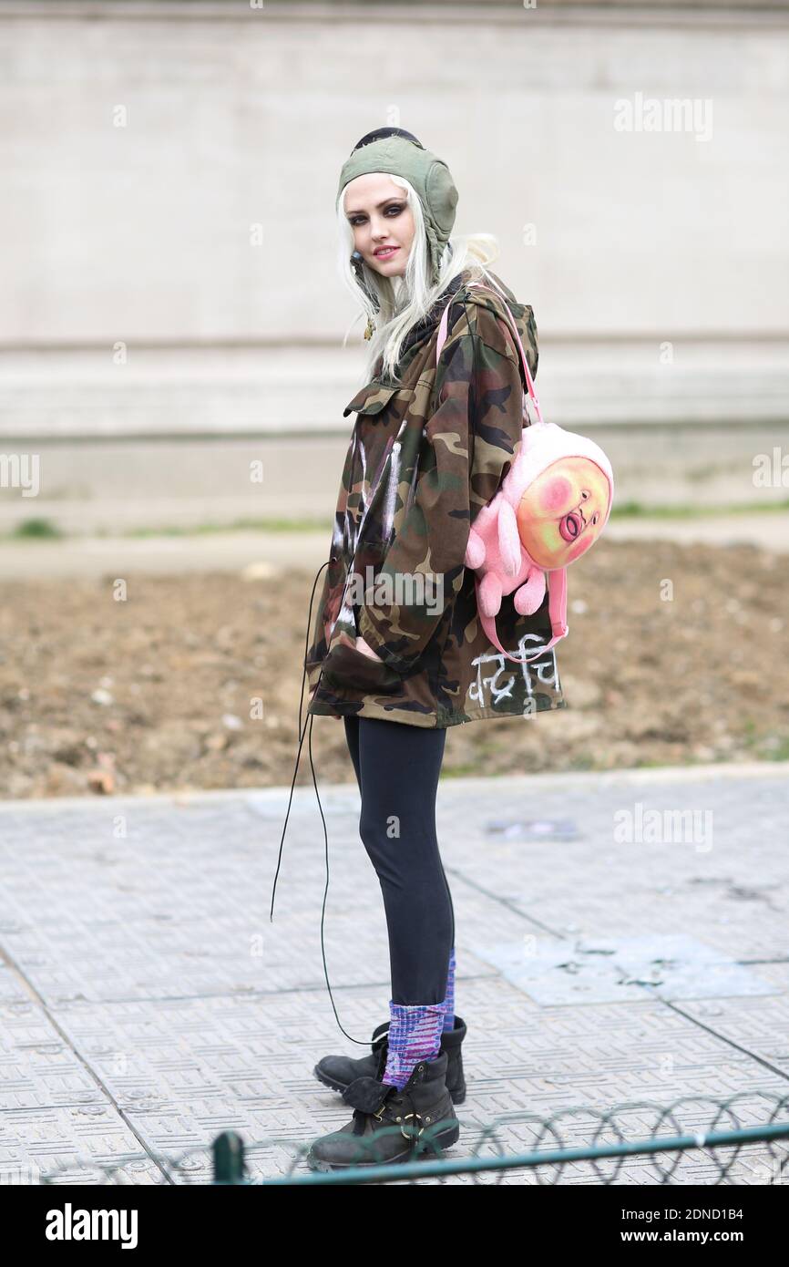 Charlotte free runway hi-res stock photography and images - Alamy