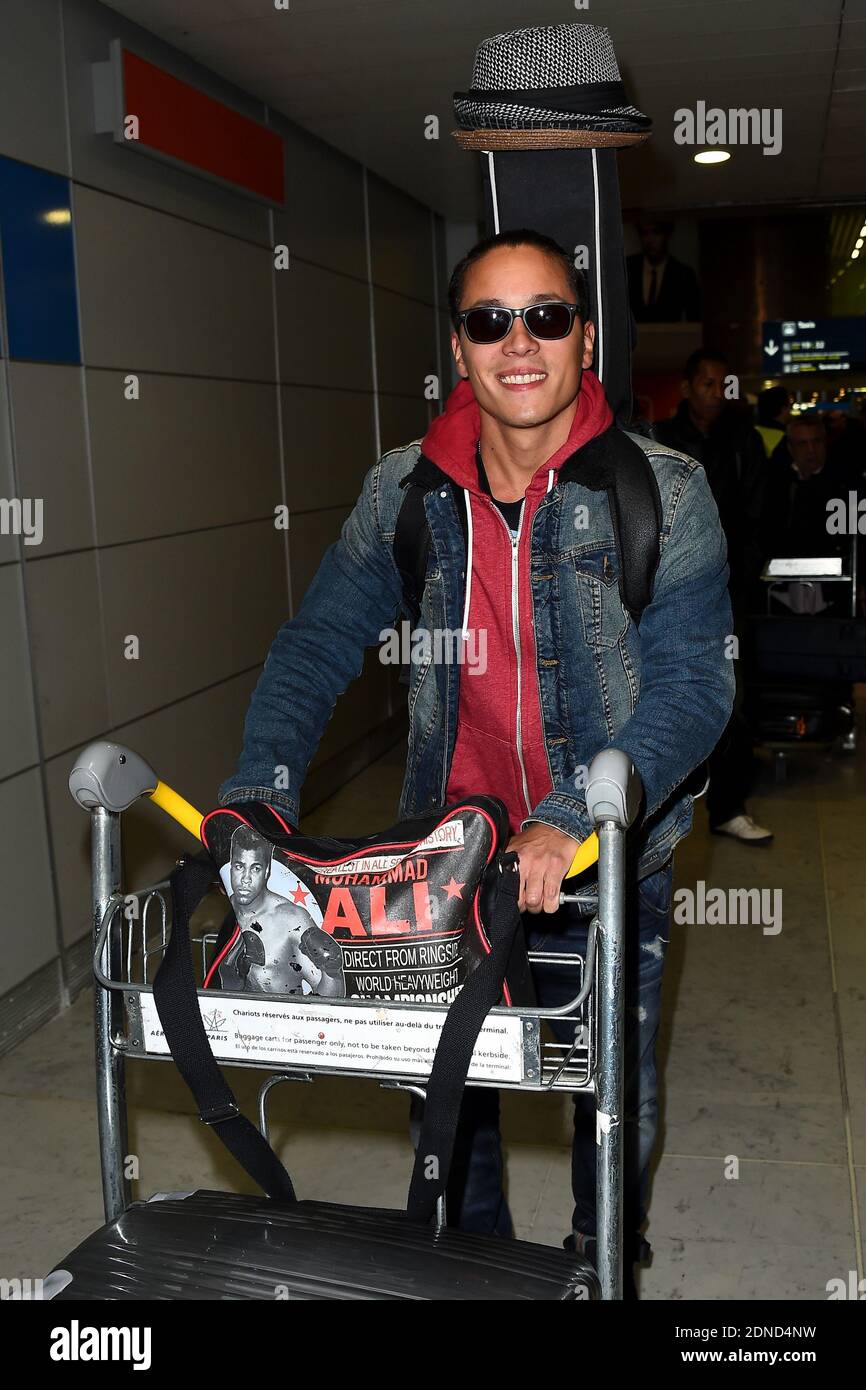 Jon de retour a Paris apres le tournage de l'emission 'Les Anges 7 ...