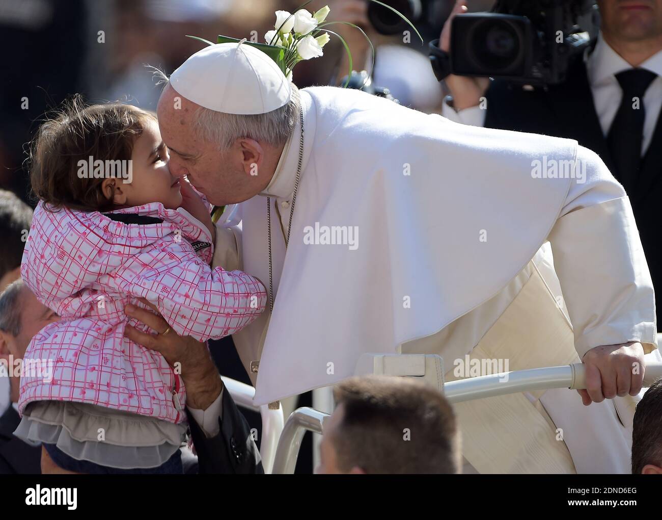 Pope Francis attends the weekly general audience in Saint Peter's ...
