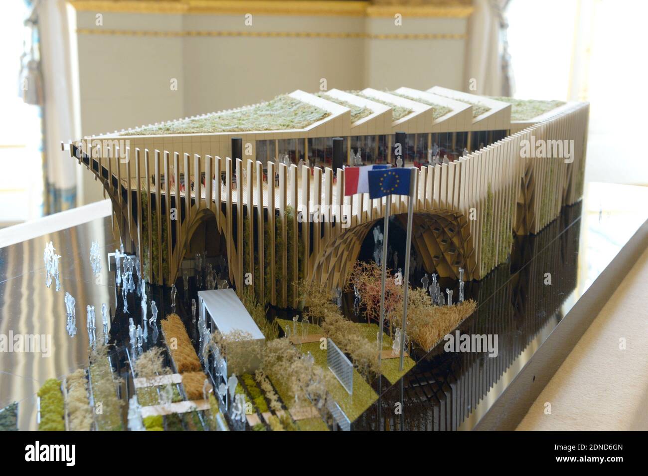 French pavilion milan hi-res stock photography and images - Alamy