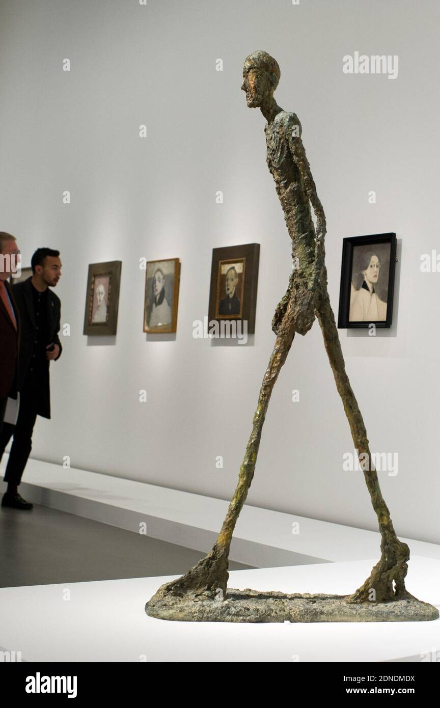 Alberto giacometti’s walking man hi-res stock photography and images ...