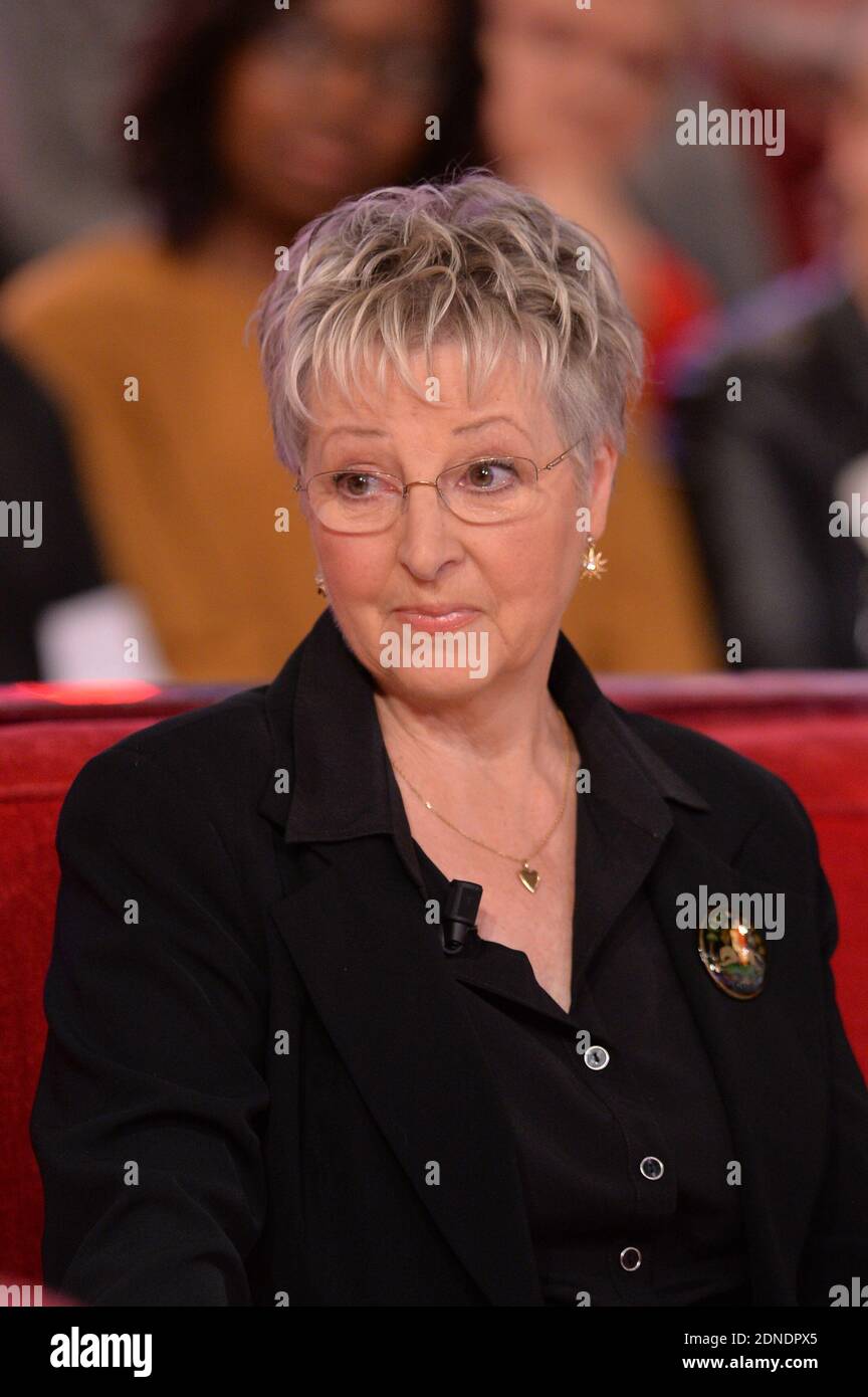 Singer Vava at the taping of Vivement Dimanche in Paris, France on ...