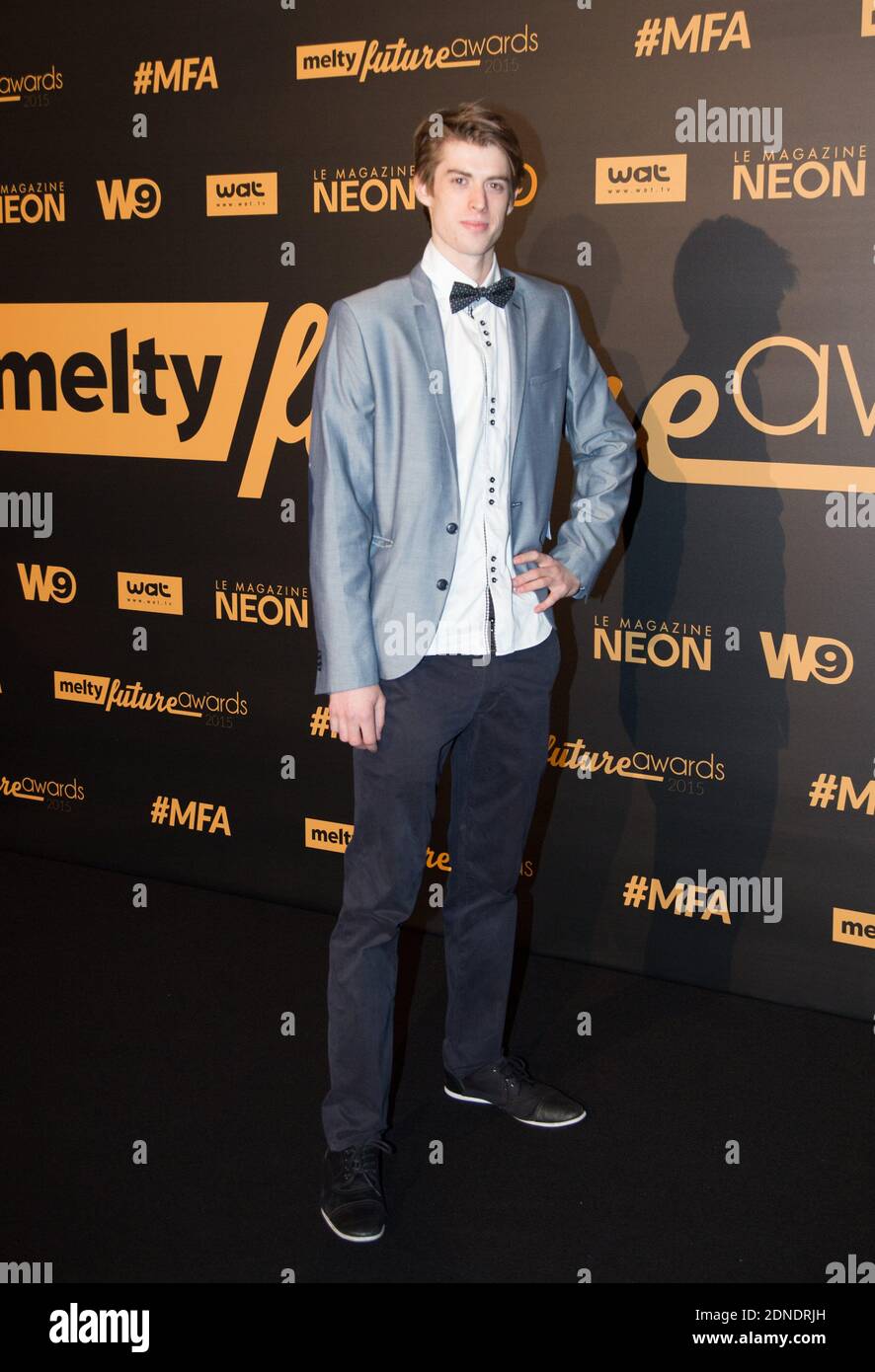LUCAS CORVEE 'JOUEUR DE BADMINTON' - SOIREE 'MELTY FUTURE AWARDS 2015 ...