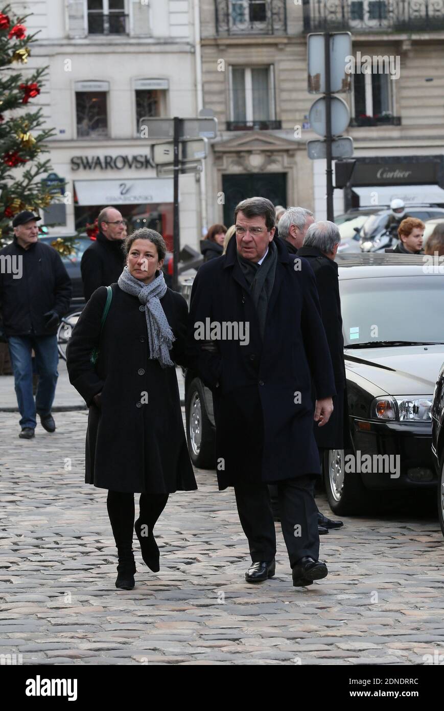 XAVIER DARCOS ET SA FEMME - OBSEQUES DE JACQUES CHANCEL A L'EGLISE ...