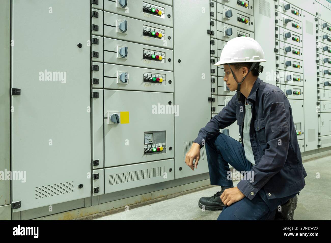 Fuse Electrical High Resolution Stock Photography and Images - Alamy