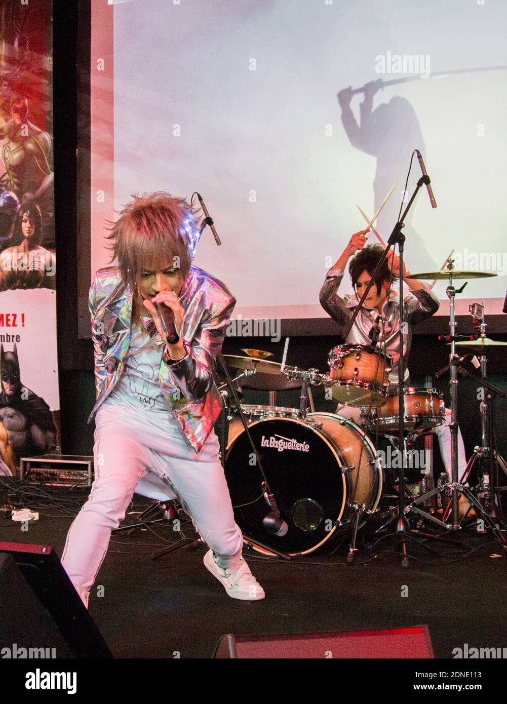 Ryo suke, le bassiste de Lolita23q et son groupe 'WING WORKS' en ...