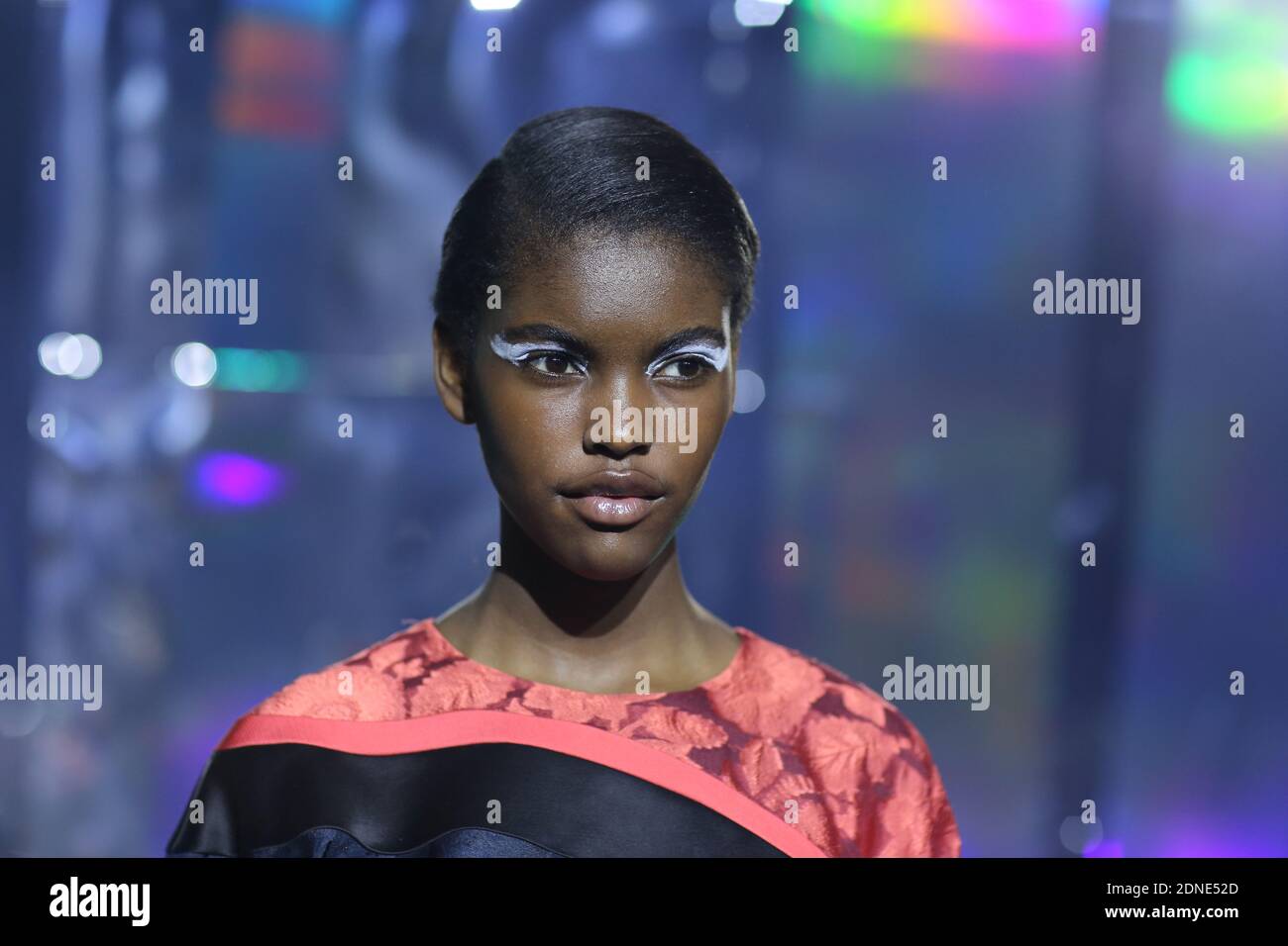 Street style, model at Kenzo Fall/Winter 2015-2016 ready-to-wear show ...