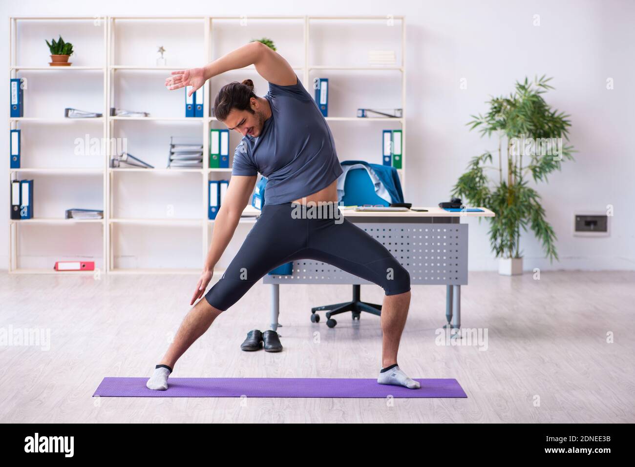 Employee physical activity office hi-res stock photography and images ...