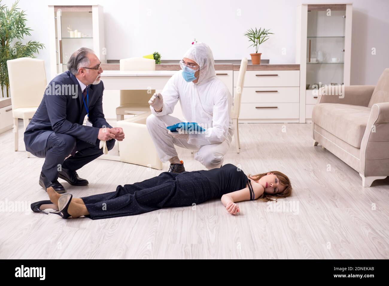 Forensic experts at the crime scene at home Stock Photo - Alamy
