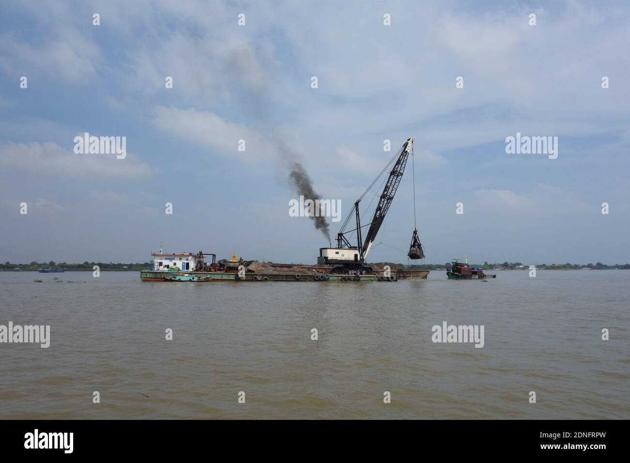 Environmental dredging hi-res stock photography and images - Alamy