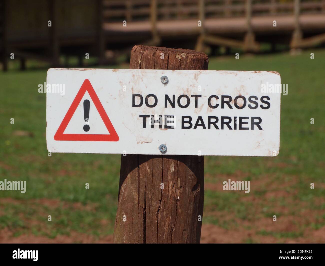 Warning signs zoo hi-res stock photography and images - Alamy