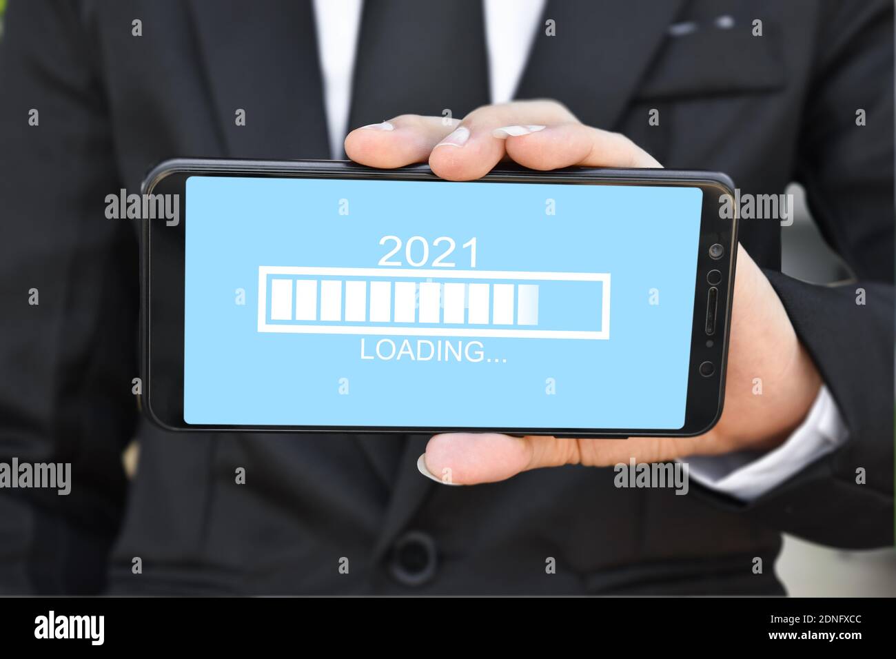 Loading screen phone hi-res stock photography and images - Alamy