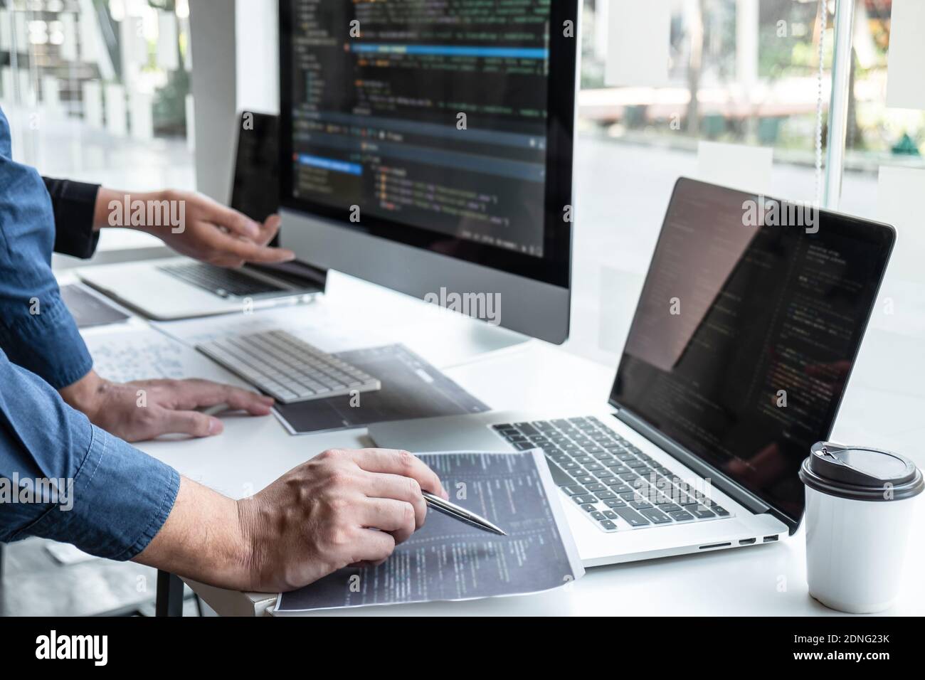 Human computer interaction image hi-res stock photography and images ...