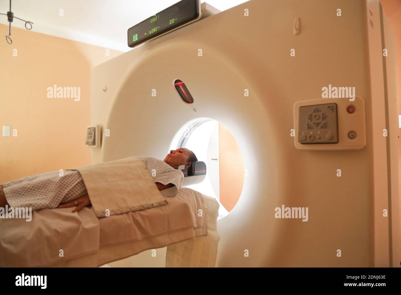 Patient entrance hi-res stock photography and images - Alamy