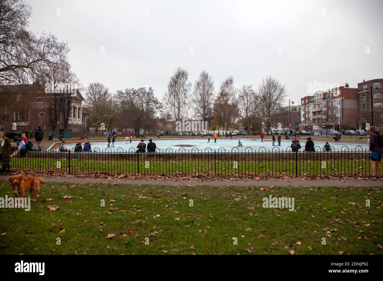 Holy trinity clapham common hi-res stock photography and images - Alamy