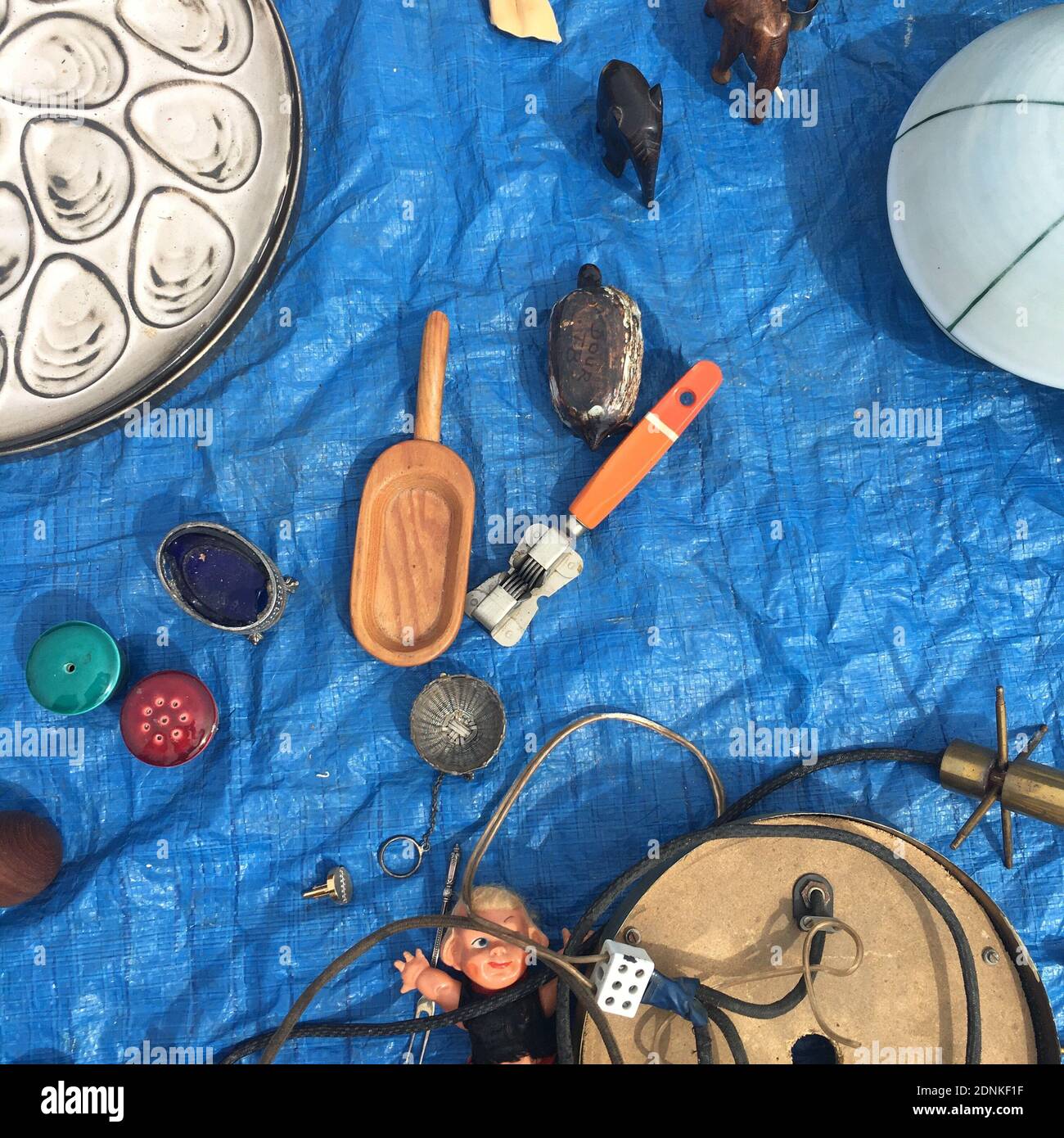 Abandoned plastic toys hi-res stock photography and images - Alamy