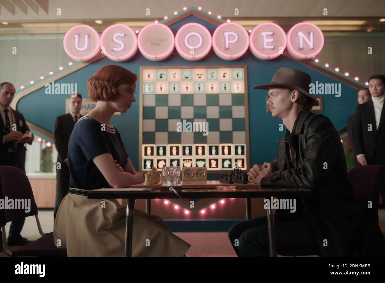 THOMAS BRODIE-SANGSTER and ANYA TAYLOR-JOY in THE QUEEN'S GAMBIT (2020 ...