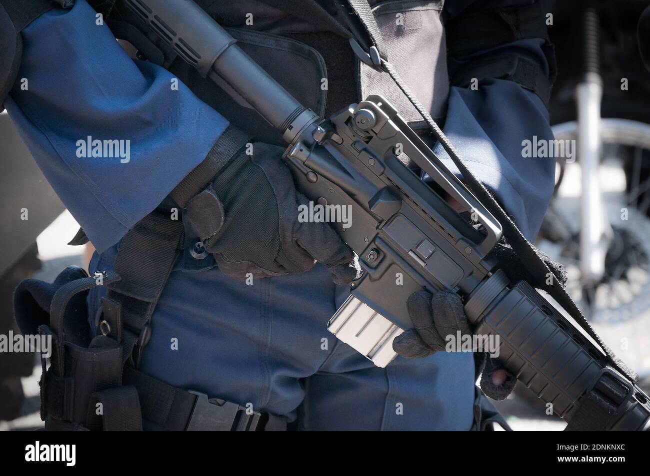 Soldier gun equipment hi-res stock photography and images - Alamy