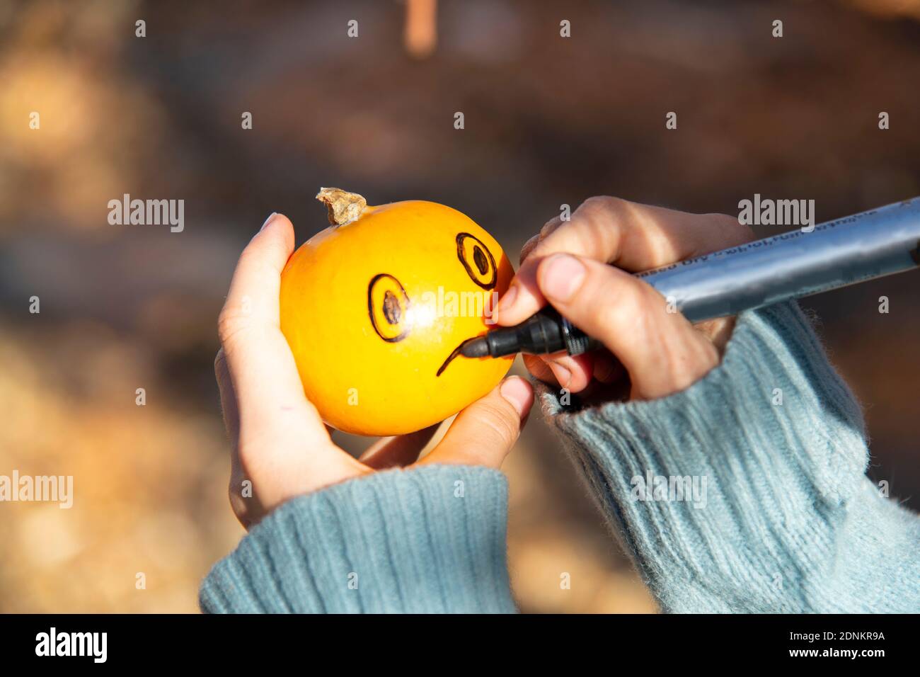 Sad smiley face hi-res stock photography and images - Alamy