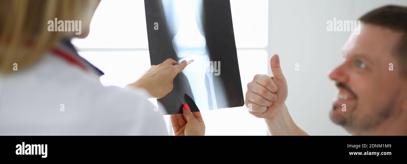 Positive meniscus hi-res stock photography and images - Alamy