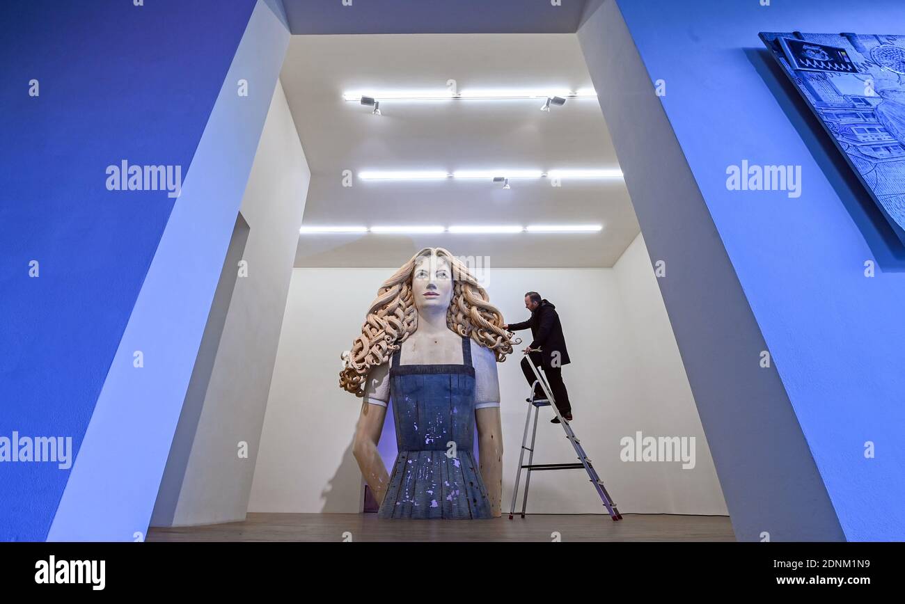 Lab art gallery hi-res stock photography and images - Alamy