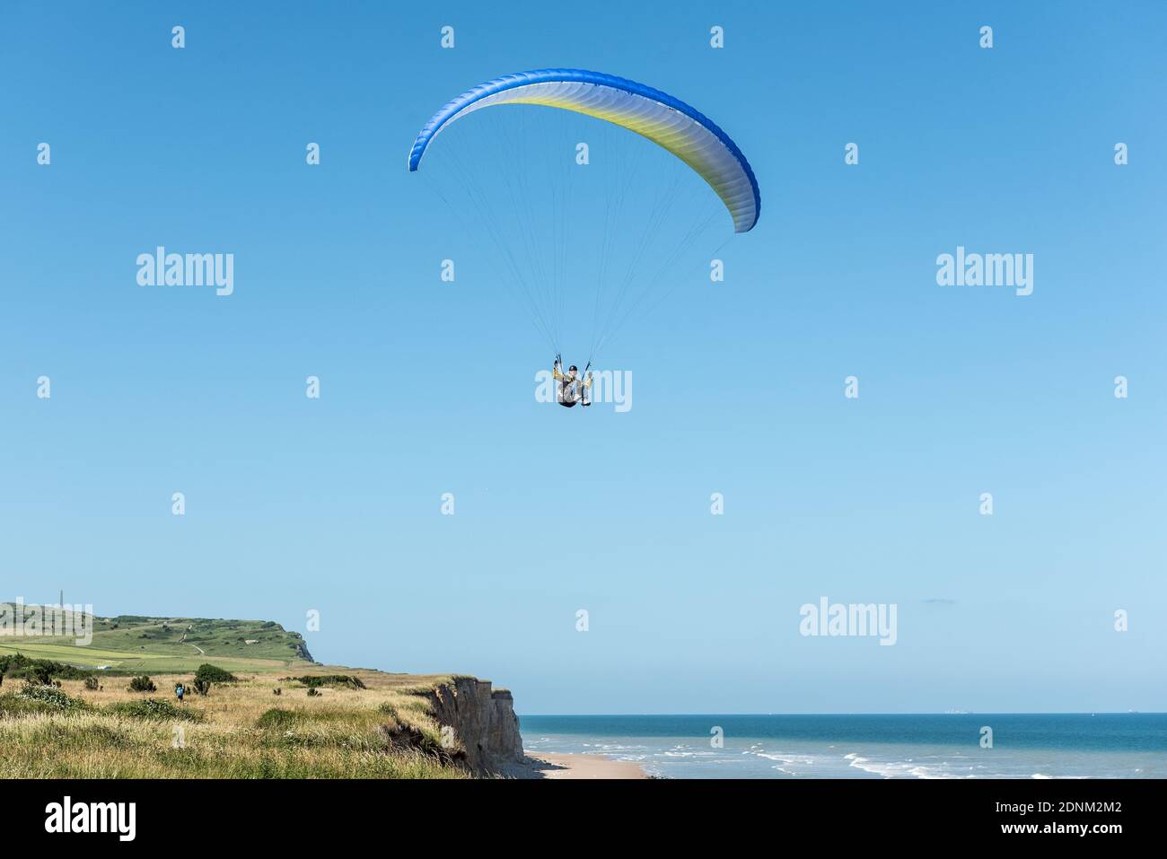 Paragliding above the cliff in northern France Stock Photo - Alamy