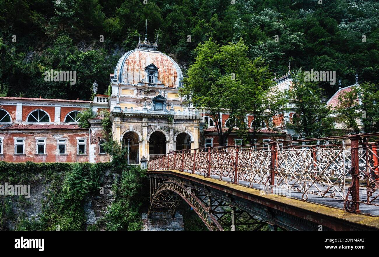 Bridge human made structure hi-res stock photography and images - Alamy