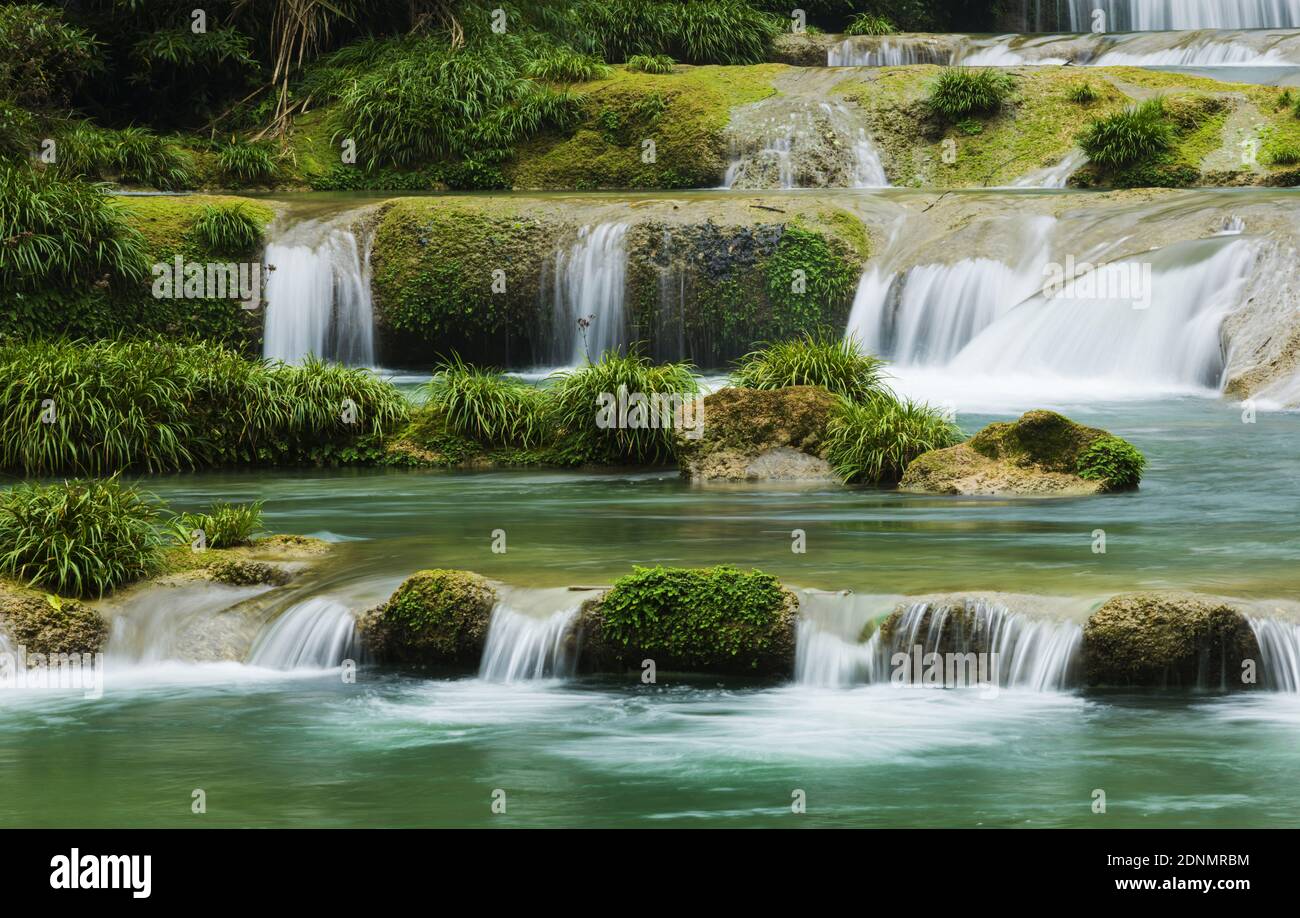Libo karst hi-res stock photography and images - Alamy