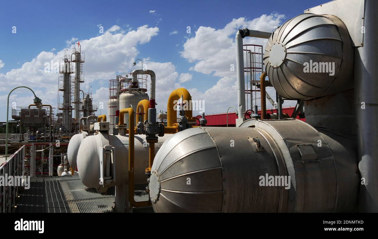 Oil and gas treatment station Stock Photo - Alamy