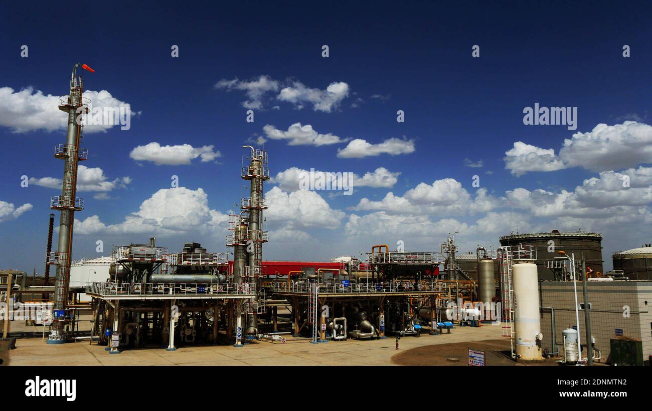Oil and gas treatment station Stock Photo - Alamy
