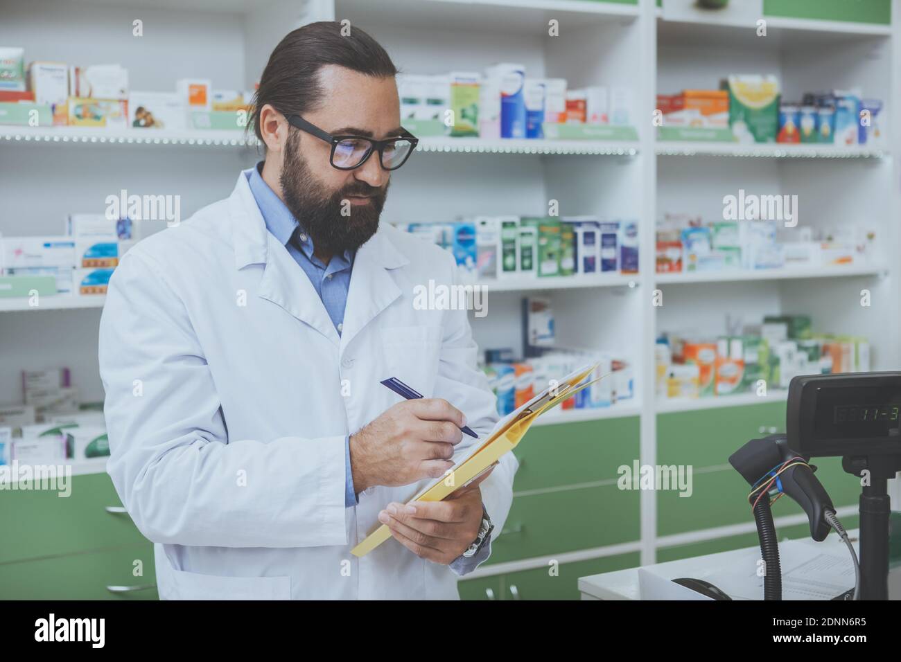 Medication papers hi-res stock photography and images - Alamy