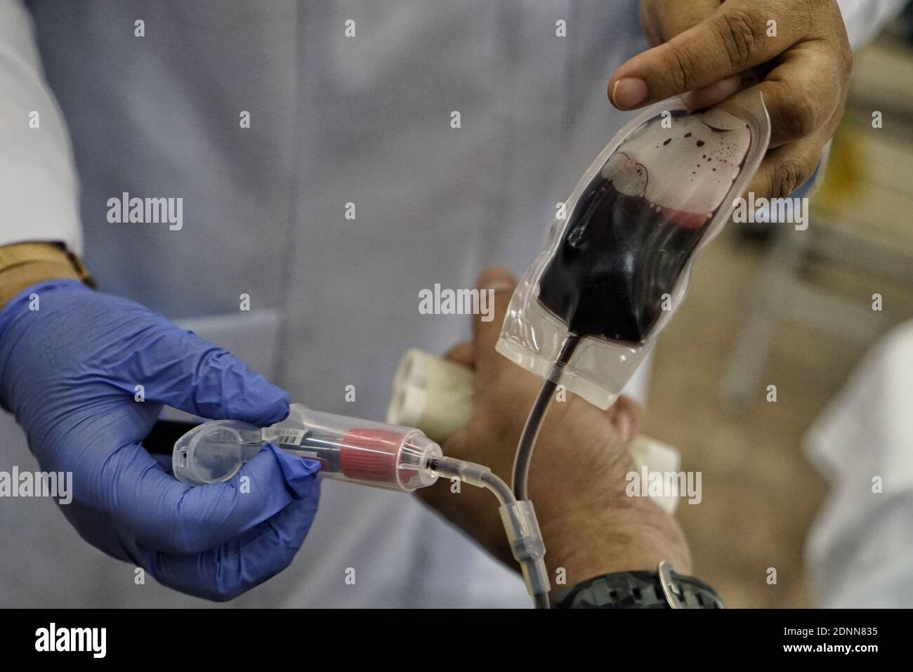 Blood collecting syringe hi-res stock photography and images - Alamy