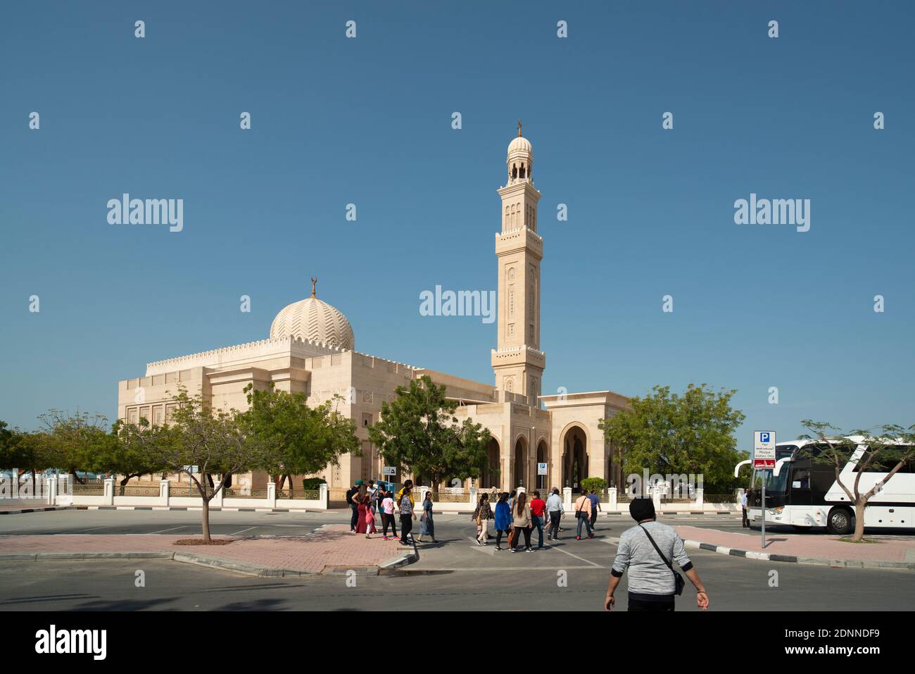 Dubai, United Arab Emirates 01.08.2018: The Al Manara Mosque in Dubai ...