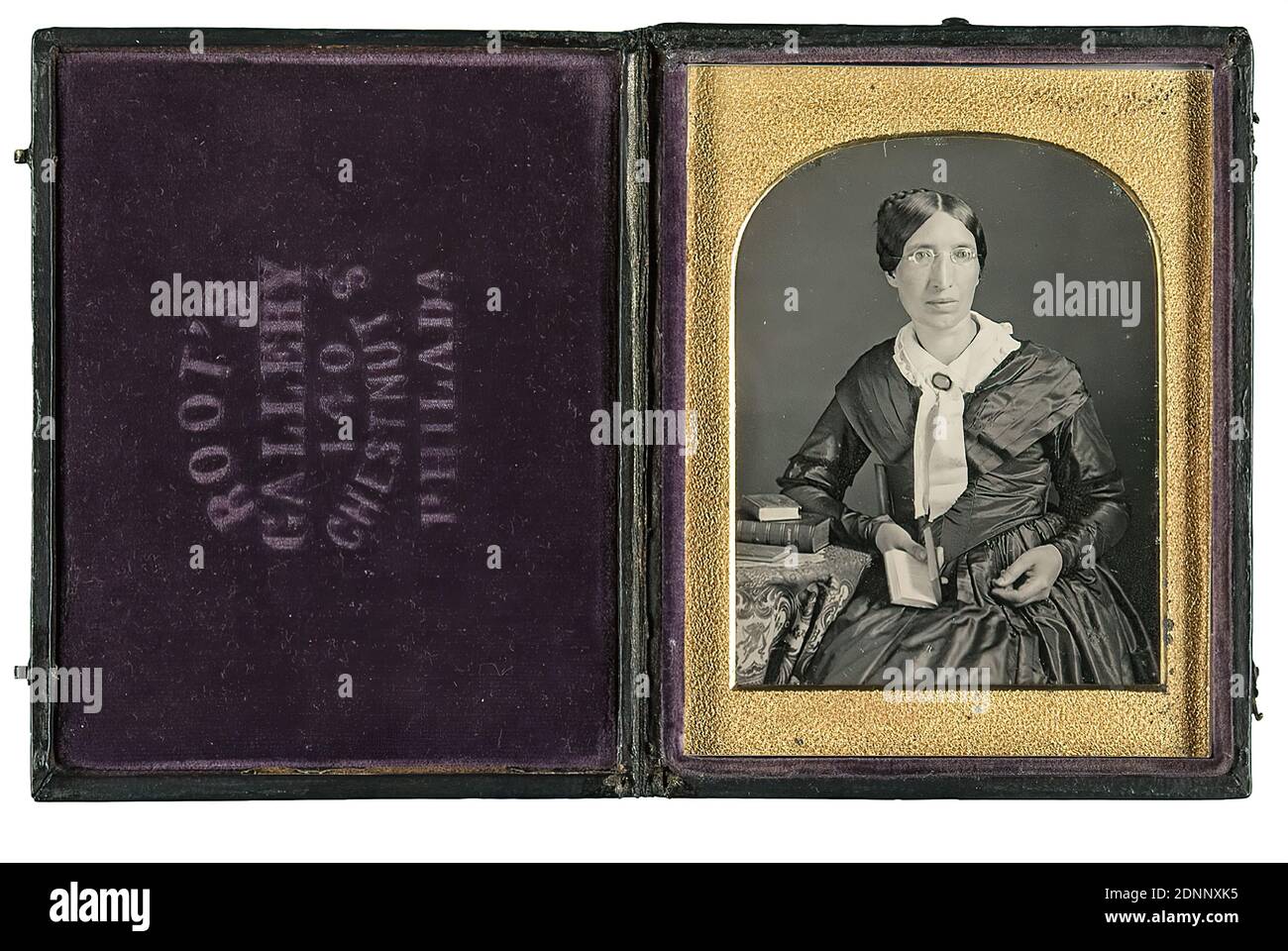 Marcus Aurelius Root, portrait of a woman, daguerreotype, total ...