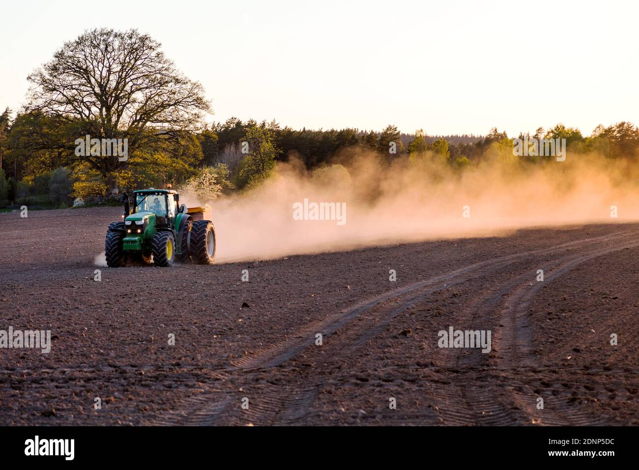 Vehicles field hi-res stock photography and images - Alamy