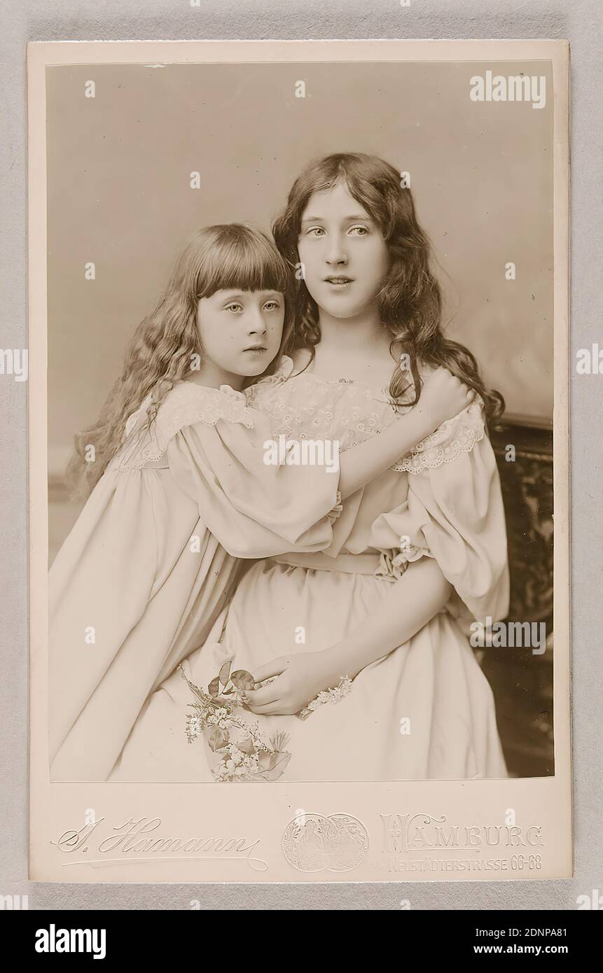 Black and white studio portraits hi-res stock photography and images ...