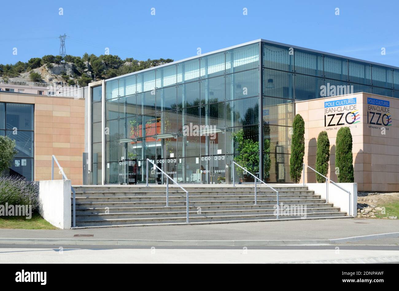 The Modern Cultural Centre & Library, or Jean-Claude Izzo Mediatèque ...