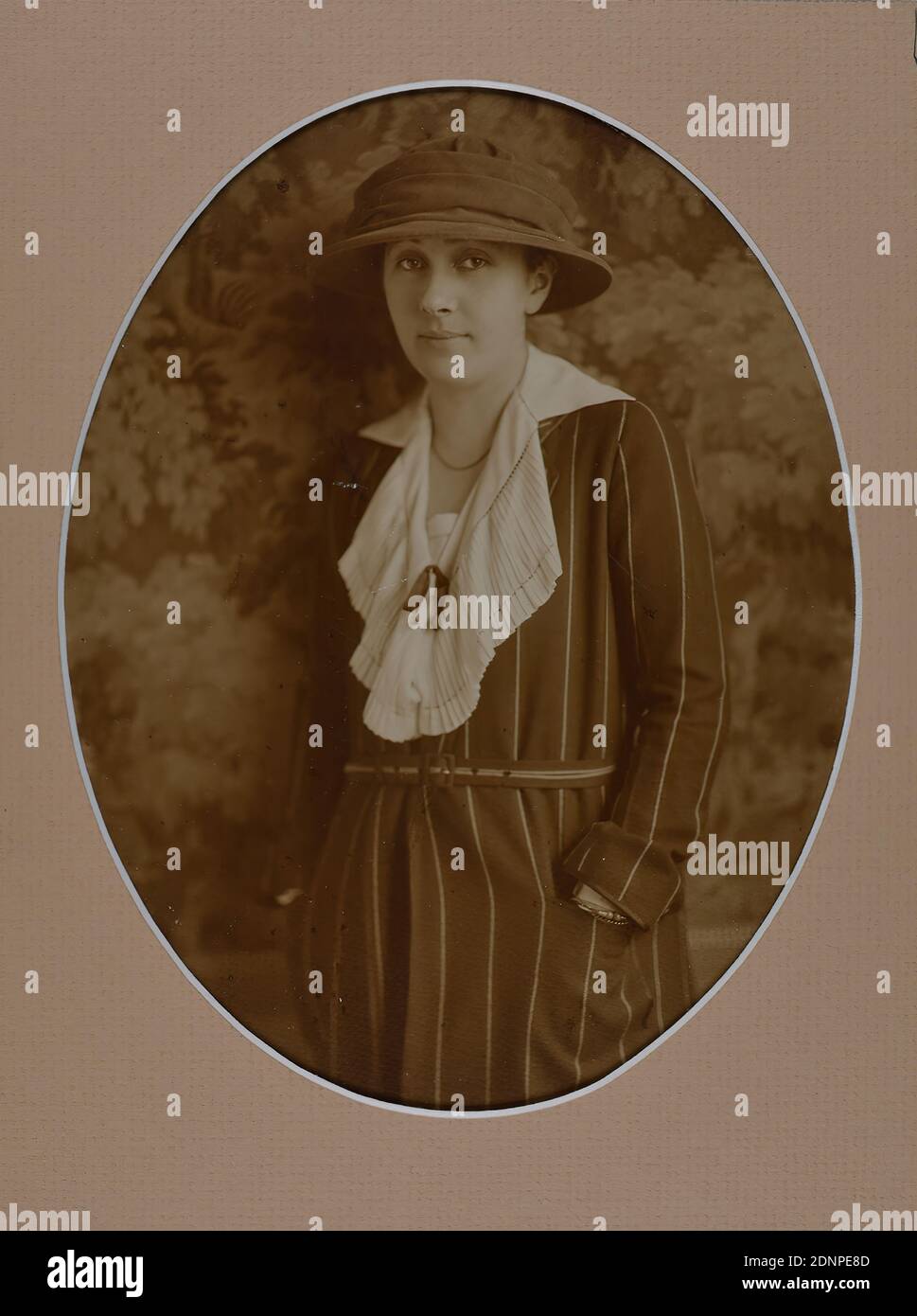 Rudolph Dührkoop, Carla Erna Wilhelmine Scholz, From the estate of Dr ...