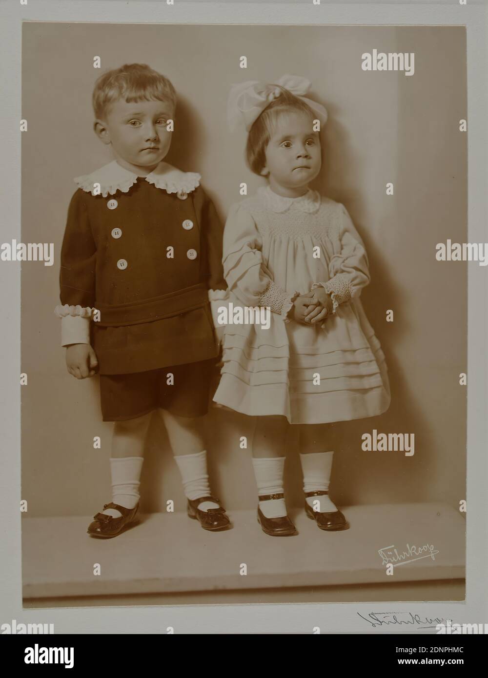 Minya Diez-Dührkoop, Renate Scholz with boy, From the estate of Dr ...