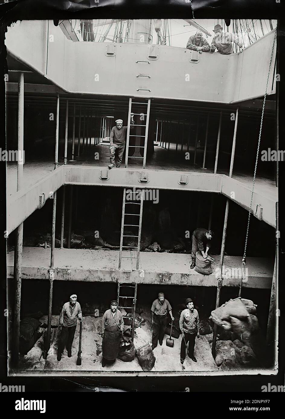 Unloading saltpeter hi-res stock photography and images - Alamy