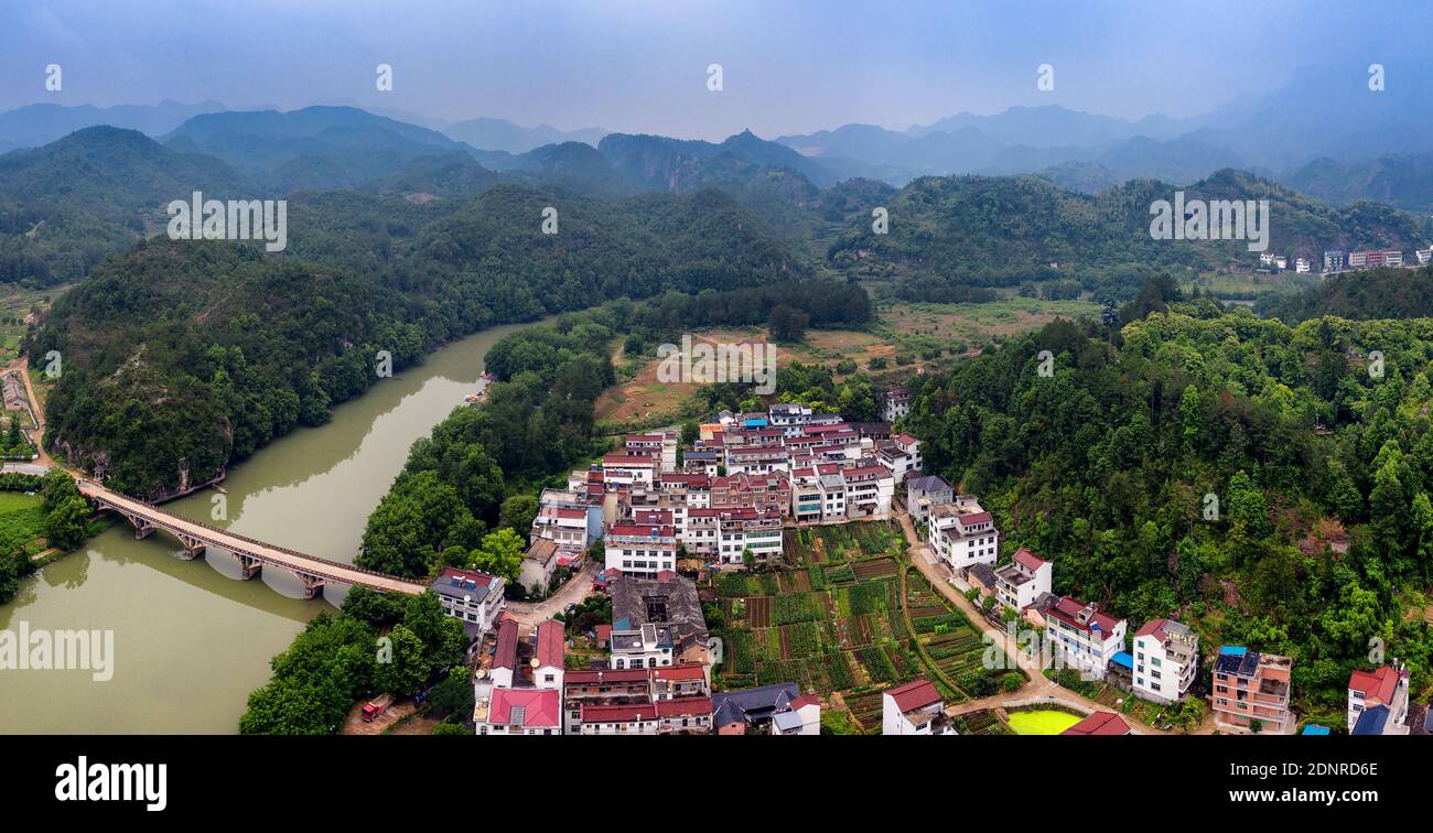 Zhejiang lishui and nature scenery hi-res stock photography and images ...