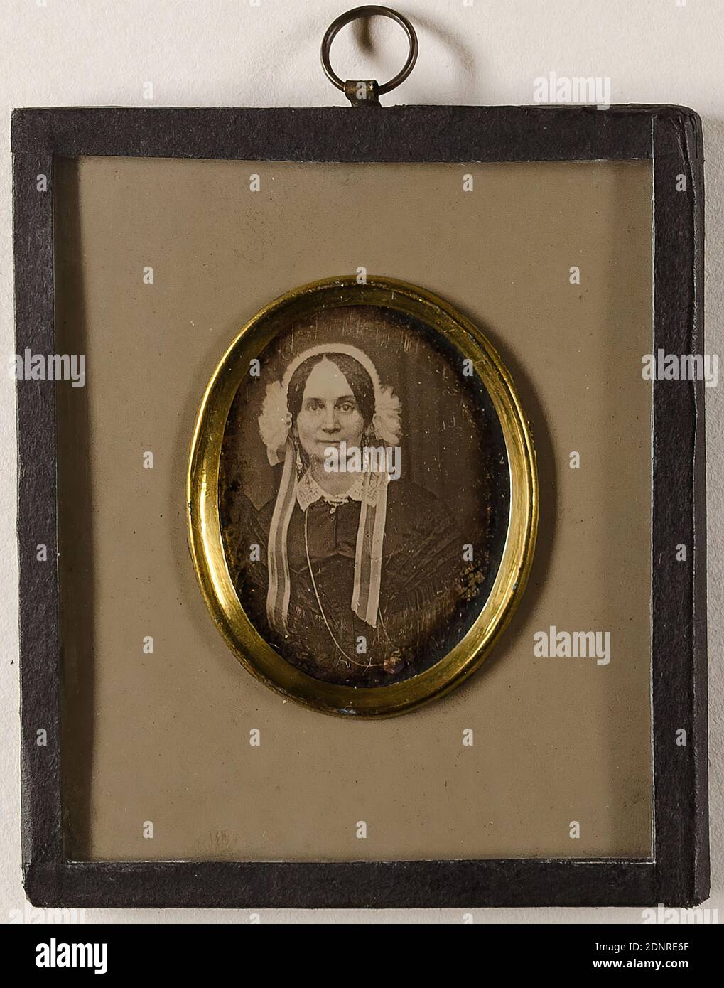 Wilhelm Breuning, woman, Daguerreotype, Picture Size: Height: 4,10 cm ...