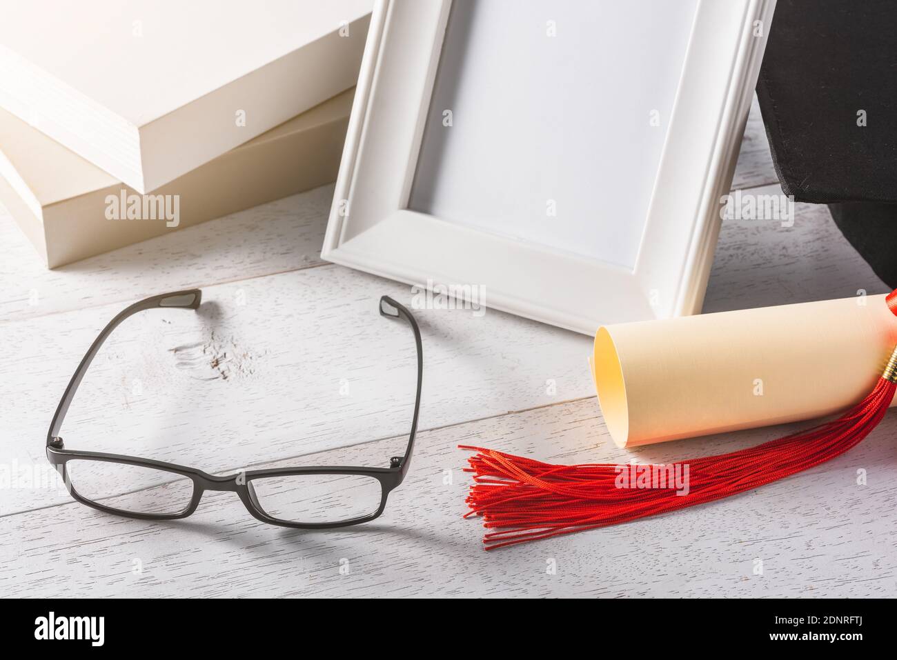 Certificate and frame hi-res stock photography and images - Alamy