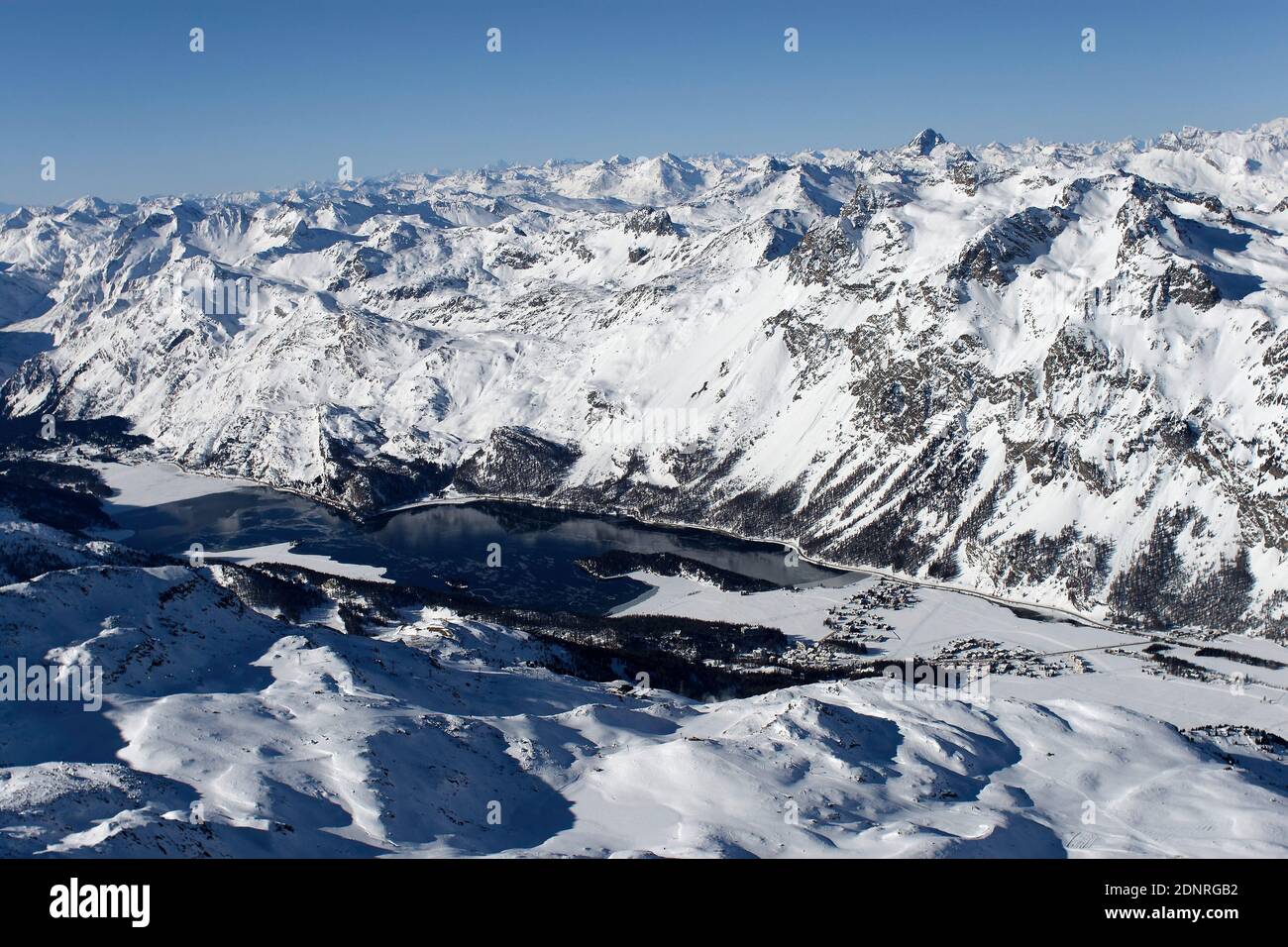 Sils pier hi-res stock photography and images - Alamy