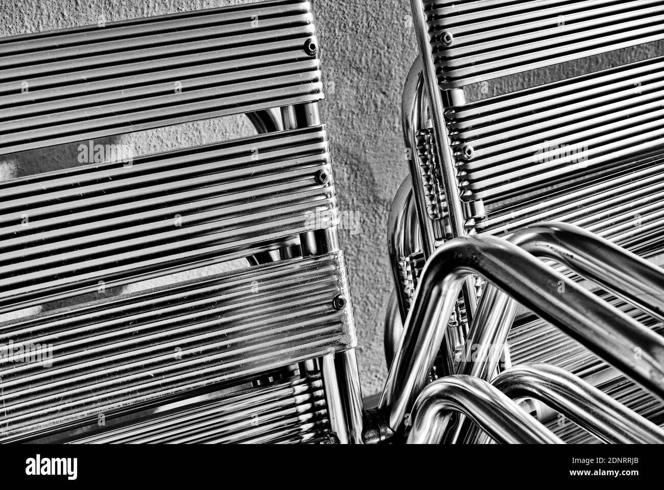 Steel frame chair hi-res stock photography and images - Alamy