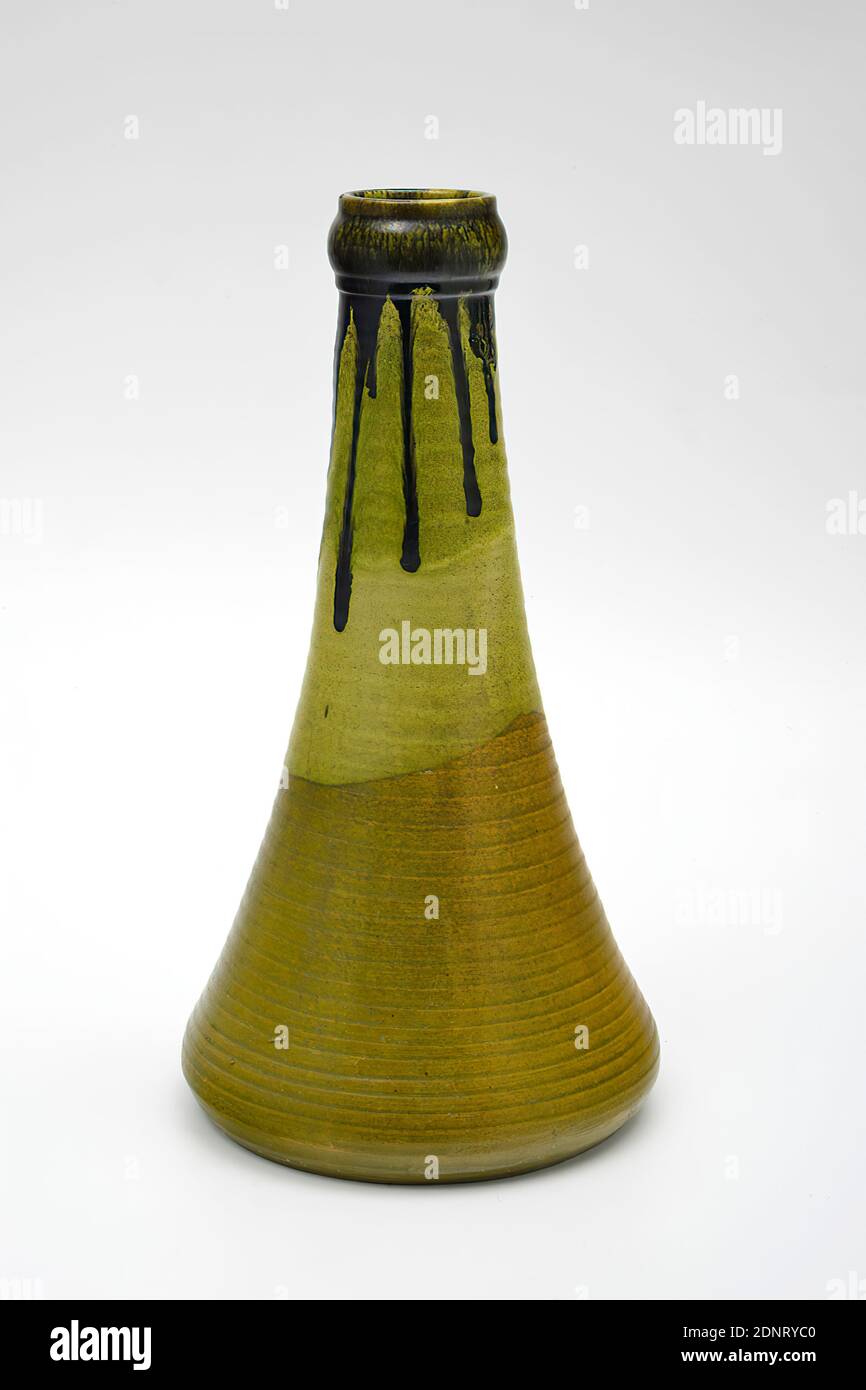 Lead utensils hi-res stock photography and images - Alamy